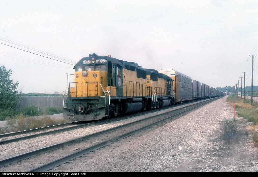 CNW 5065 and 5052 on ELNP